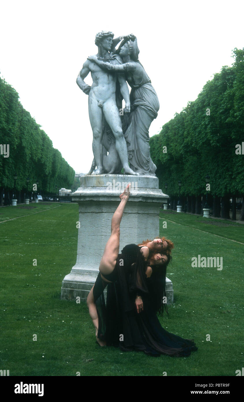 PARIS, FRANCE - APRIL 25: (EXCLUSIVE) Dancers Michelle Rudy and Kristie ...
