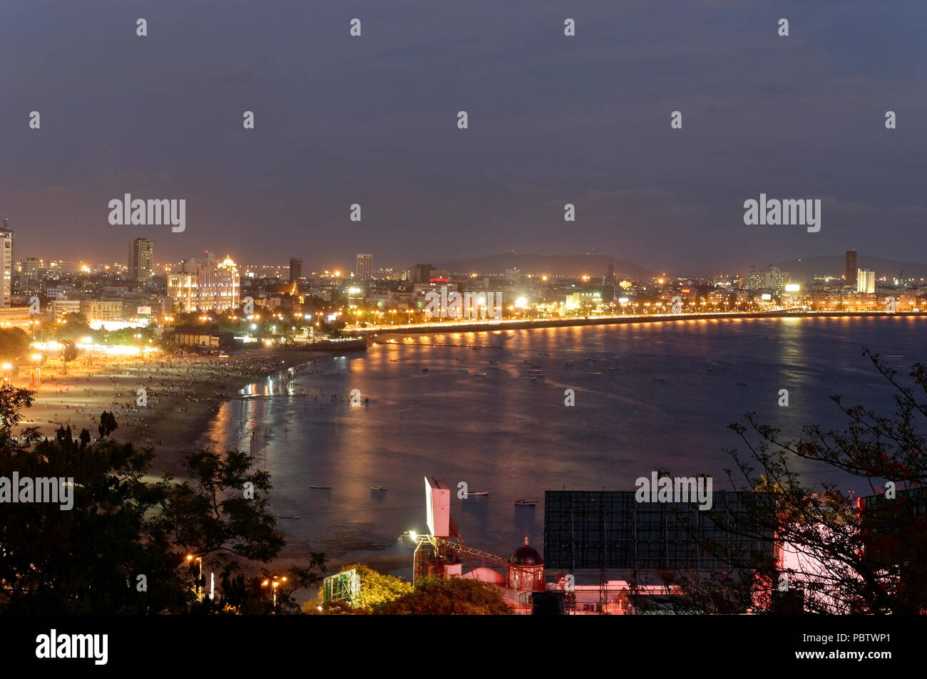 Clear view of Nariman Point, Marine Drive the "Queen's necklace" from ...