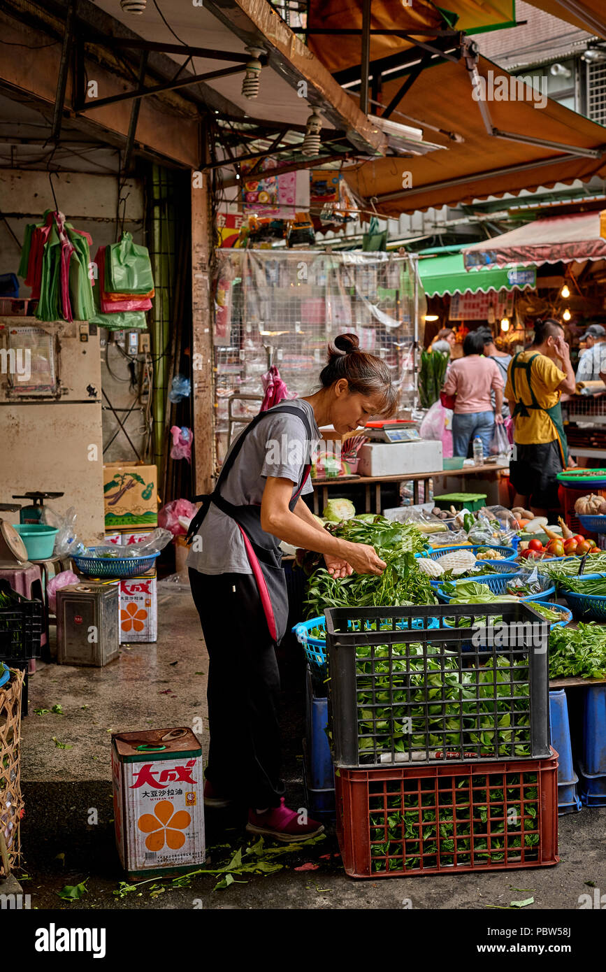 Vegetable vendors asian hi-res stock photography and images - Alamy