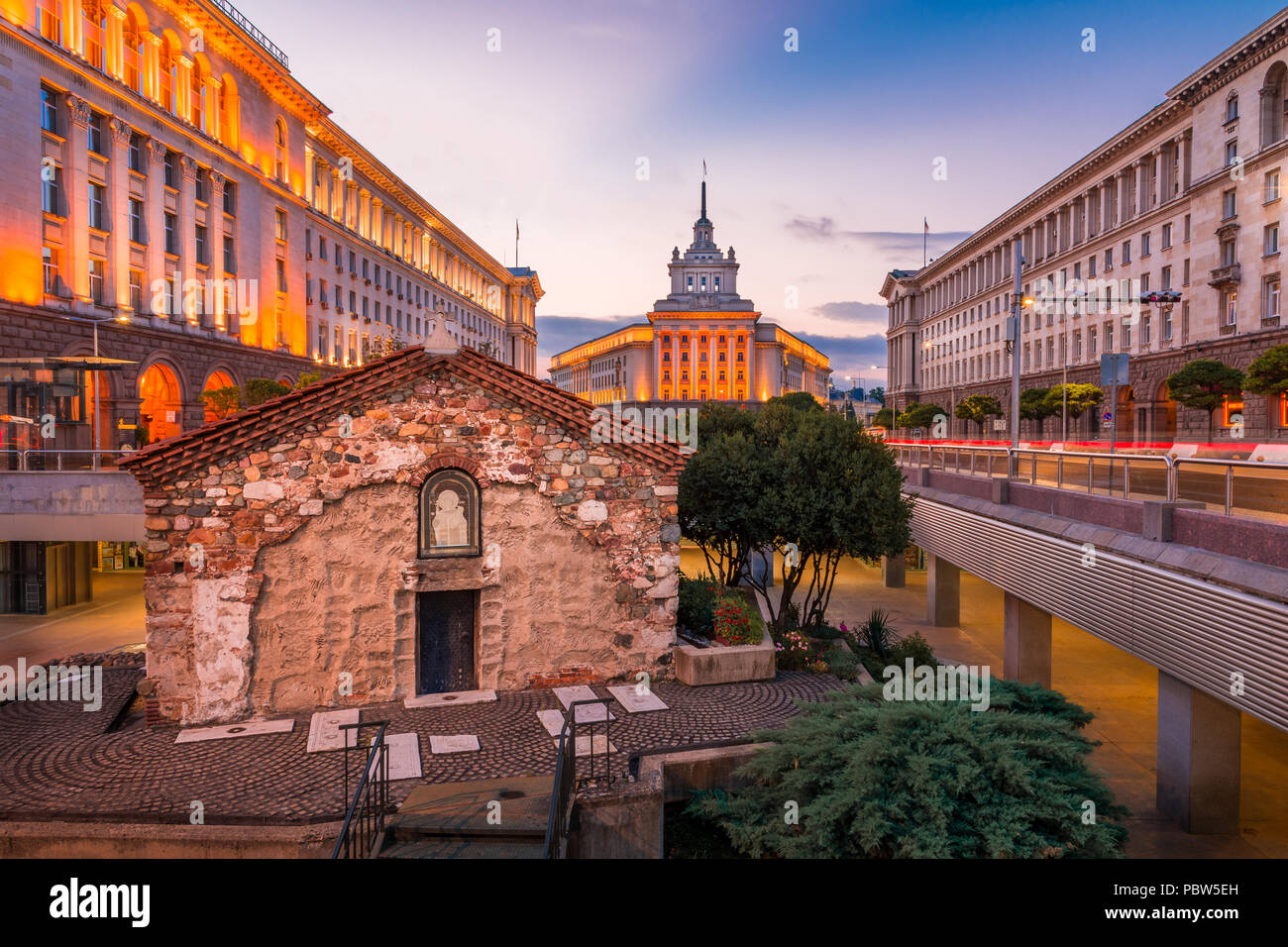 Ensemble three socialist classicism hi-res stock photography and images ...