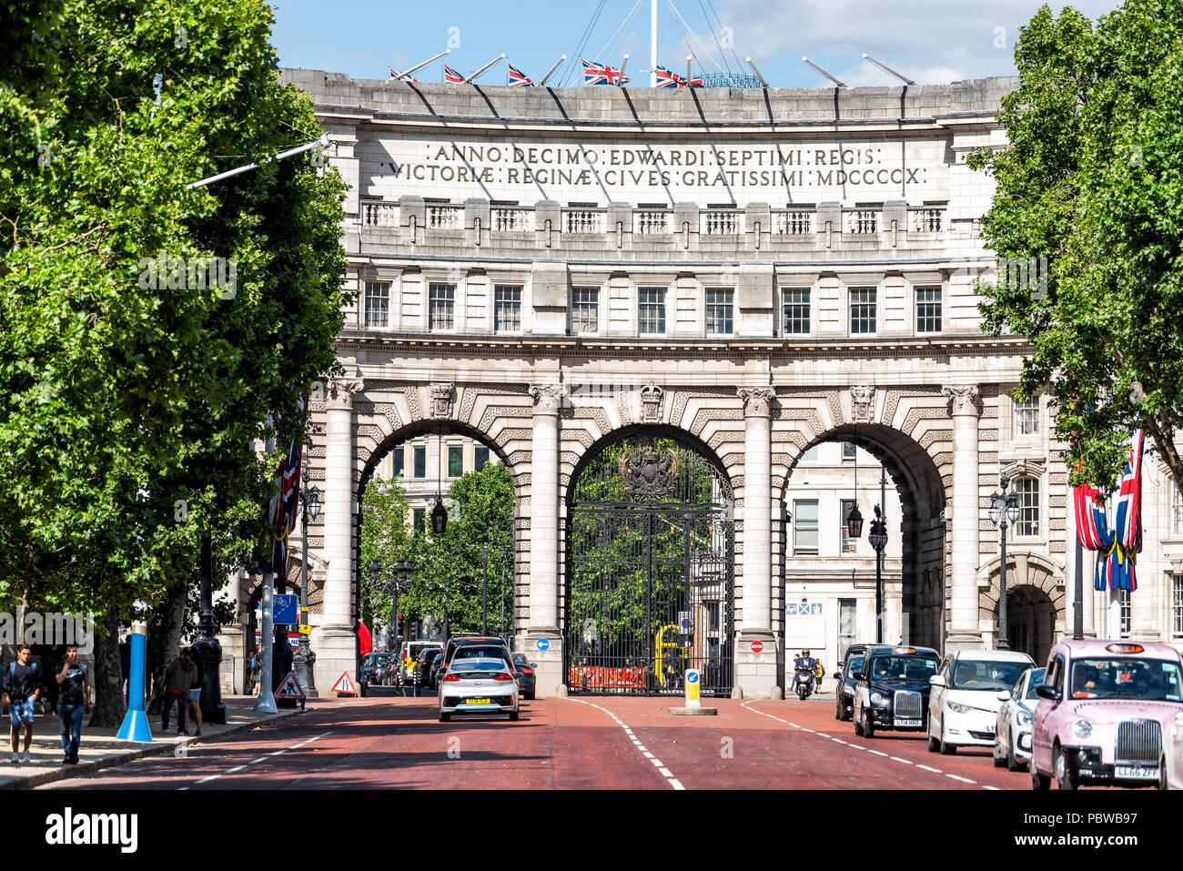 London, UK - June 21, 2018: Buckingham Palace exterior gates doors view ...