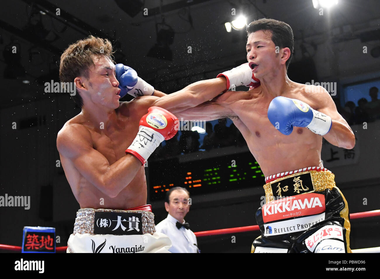 Tokyo, Japan. 27th July, 2018. (L-R) Yusaku Kuga, Shingo Wake (JPN) Boxing : Shingo Wake of ...
