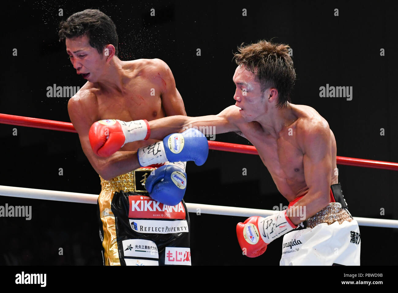 Tokyo, Japan. 27th July, 2018. (L-R) Shingo Wake, Yusaku Kuga (JPN) Boxing : Yusaku Kuga of ...