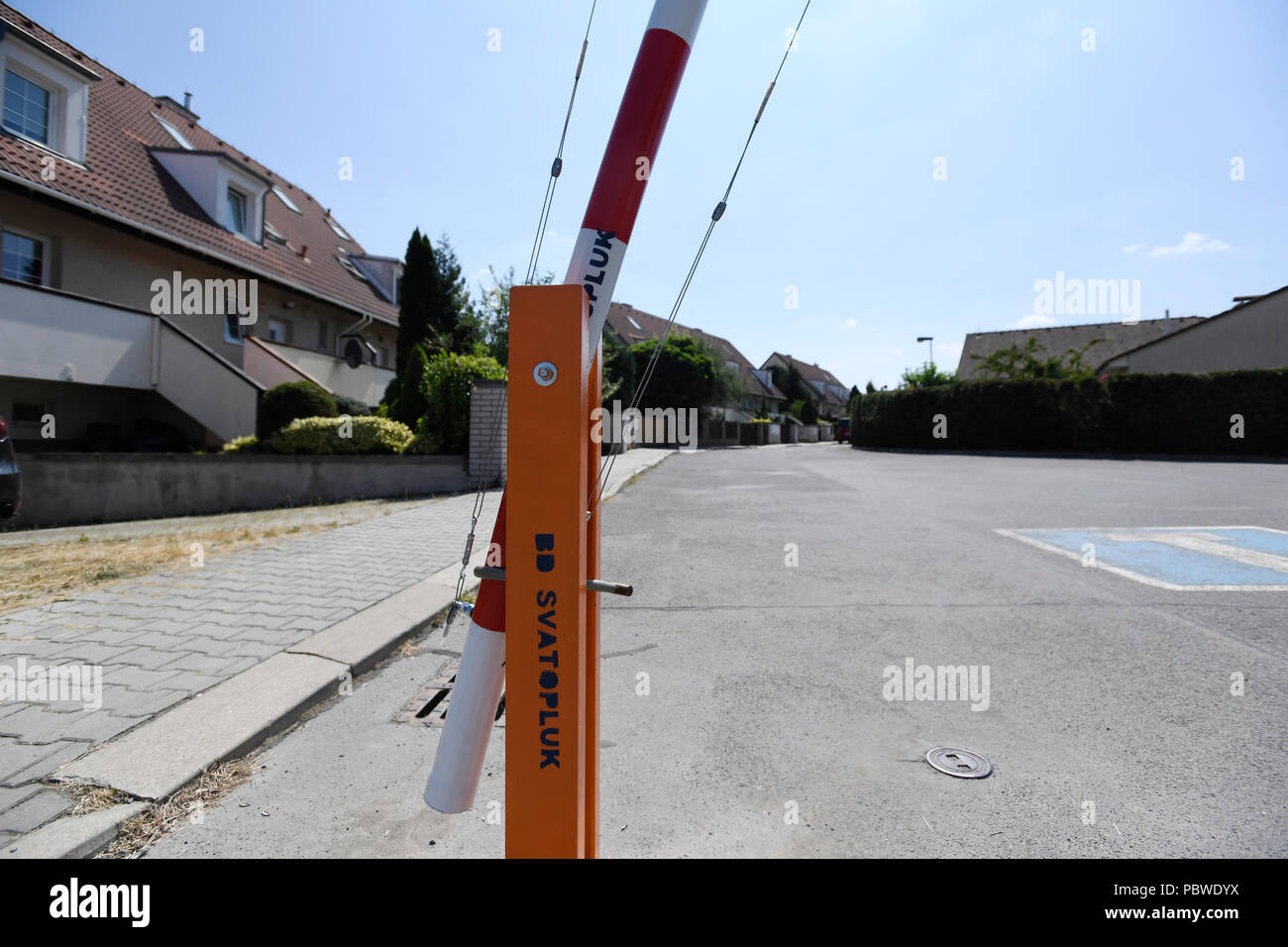Barrier systems hi-res stock photography and images - Alamy