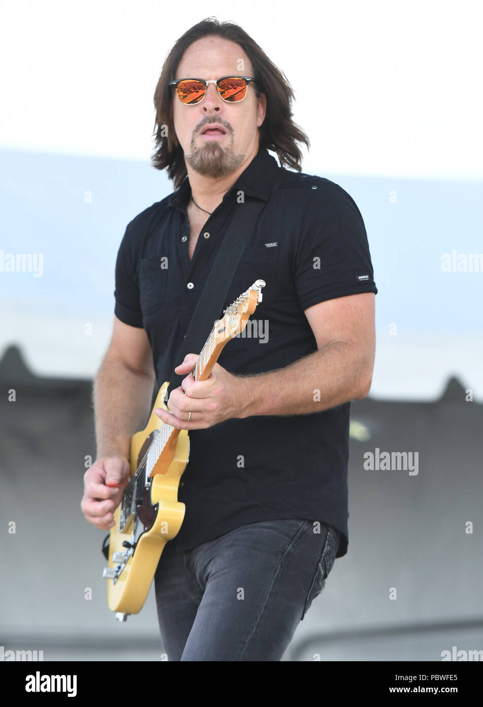 Creedence clearwater revisited hi-res stock photography and images - Alamy