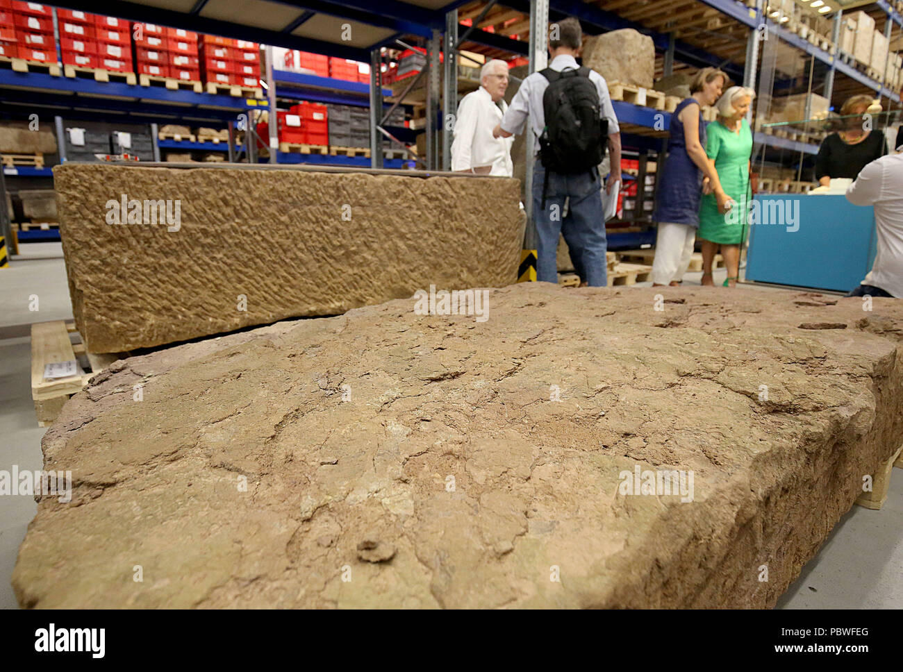 Stoen hi-res stock photography and images - Alamy