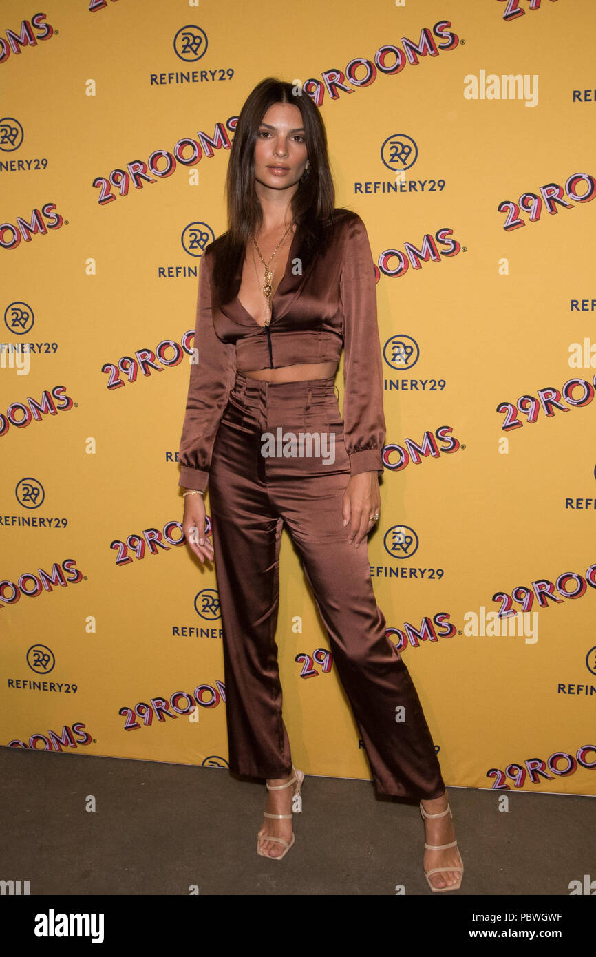 Emily ratajkowski model hi-res stock photography and images - Alamy