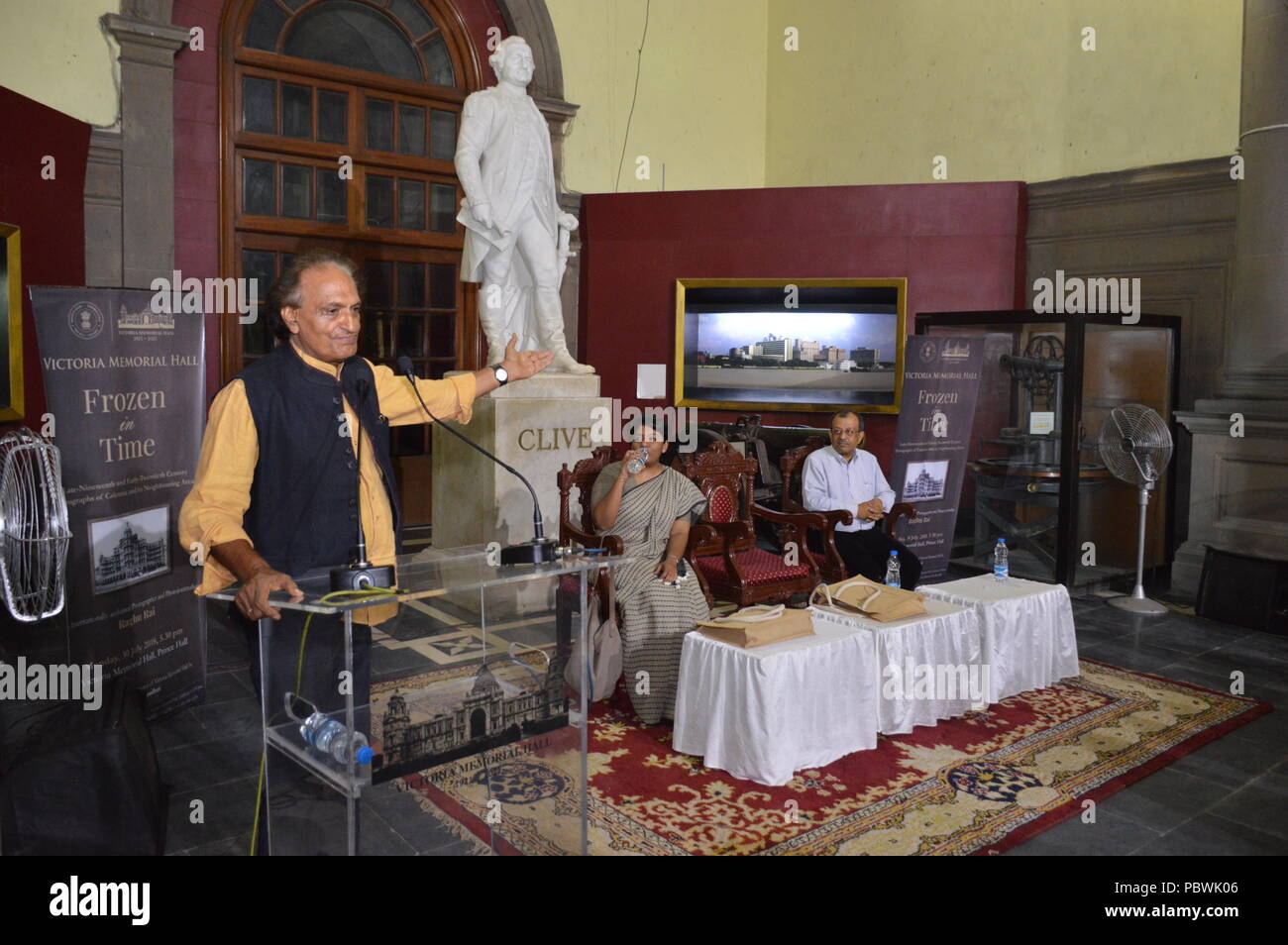 Raghu rai kolkata hi-res stock photography and images - Alamy
