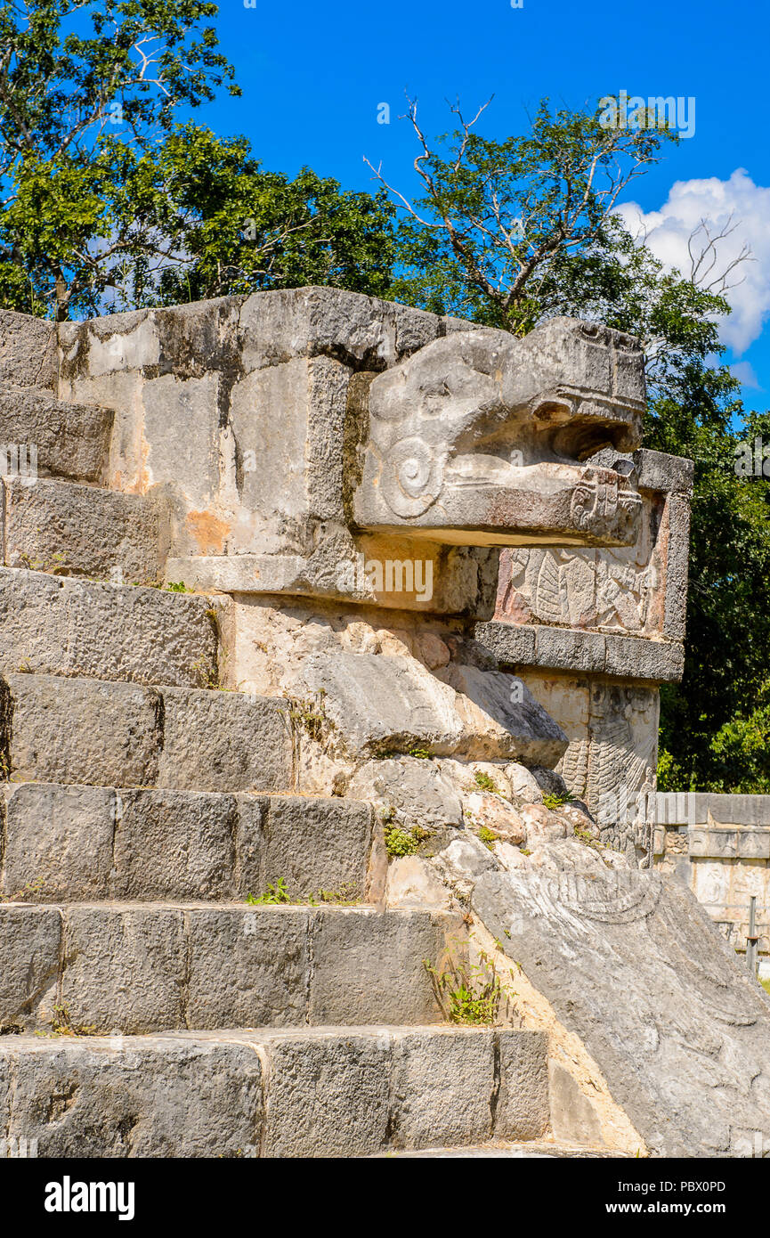 Plumed Serpent, Venus Platform, Chichen Itza, Tinum Municipality ...