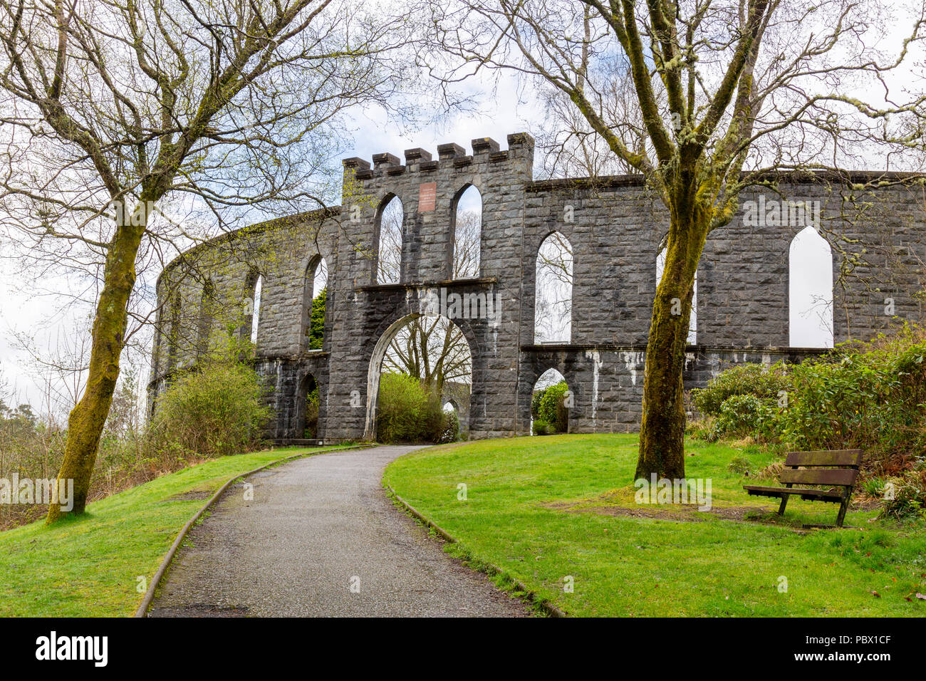 Mccaigs tower folly john stuart hi-res stock photography and images - Alamy
