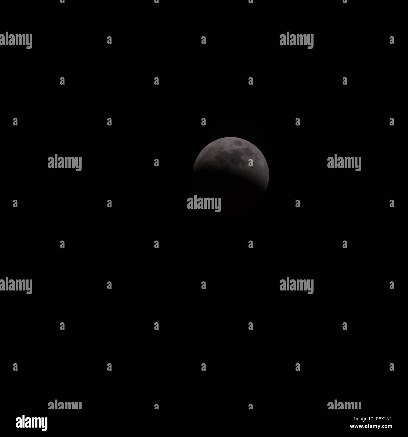 Black eclipse hi-res stock photography and images - Alamy