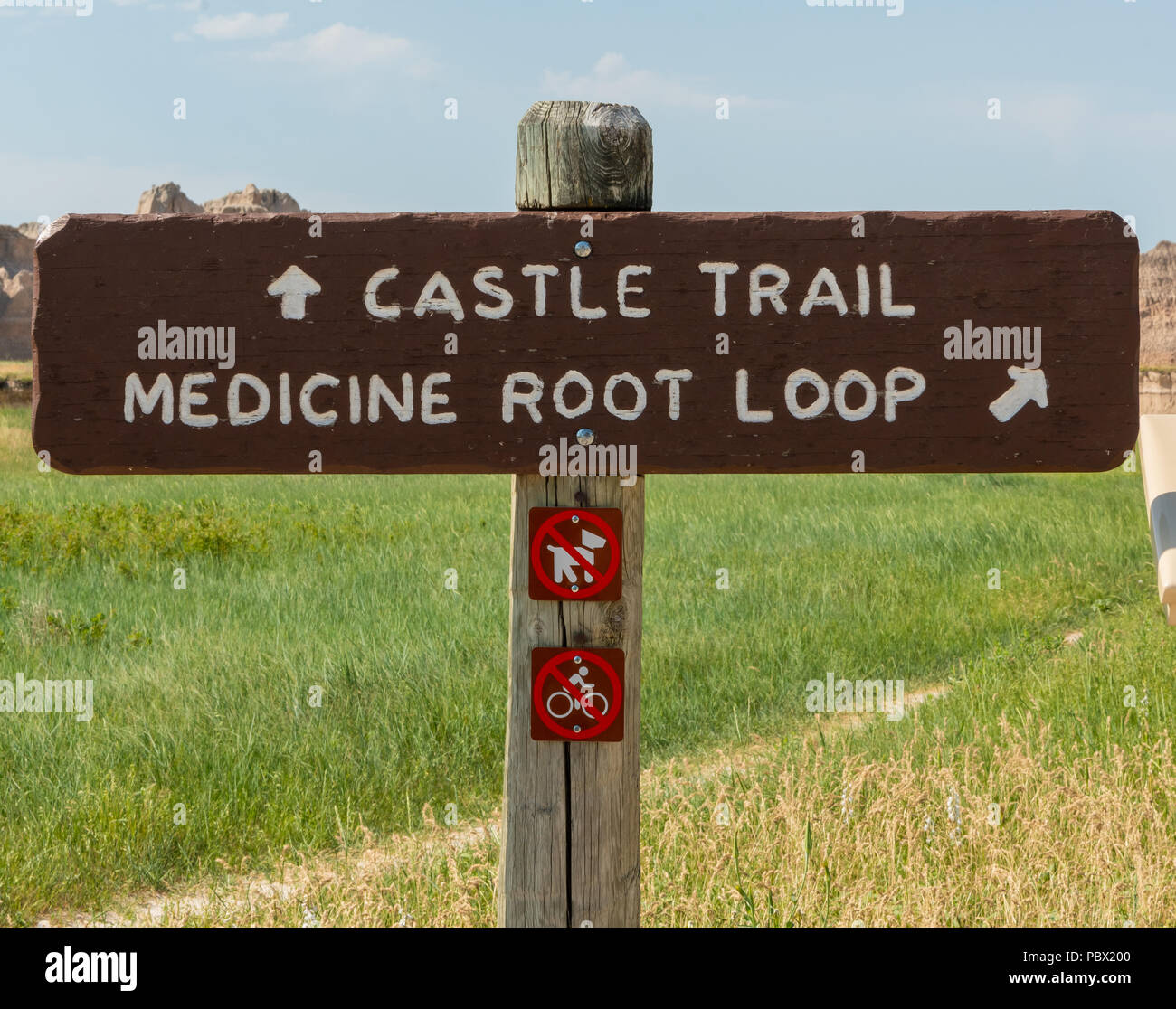 Intersection of Castle Trail and Medicine Root Loop in Badlands Stock ...