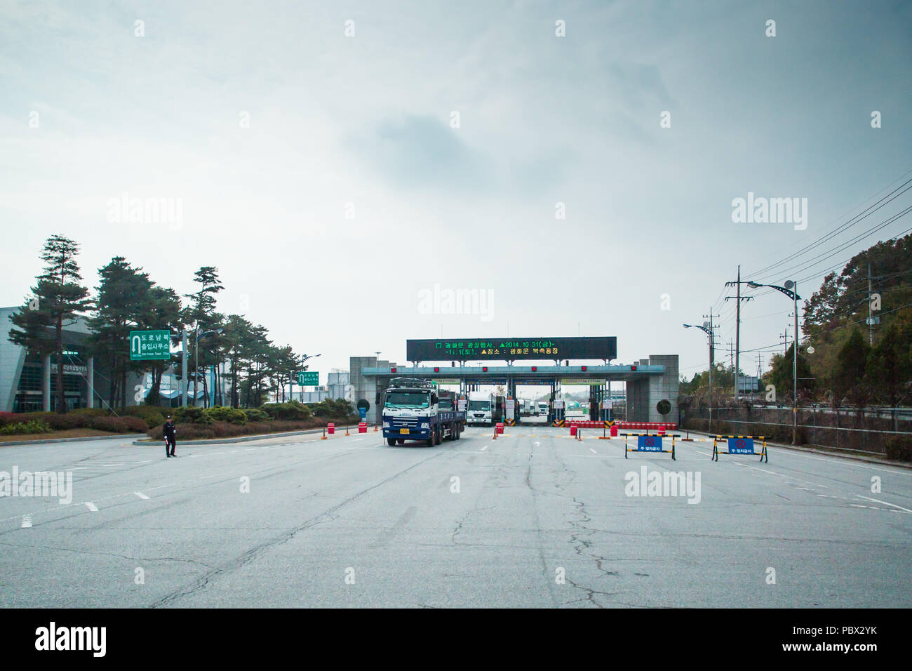 Korean Border Crossing Stock Photo - Alamy