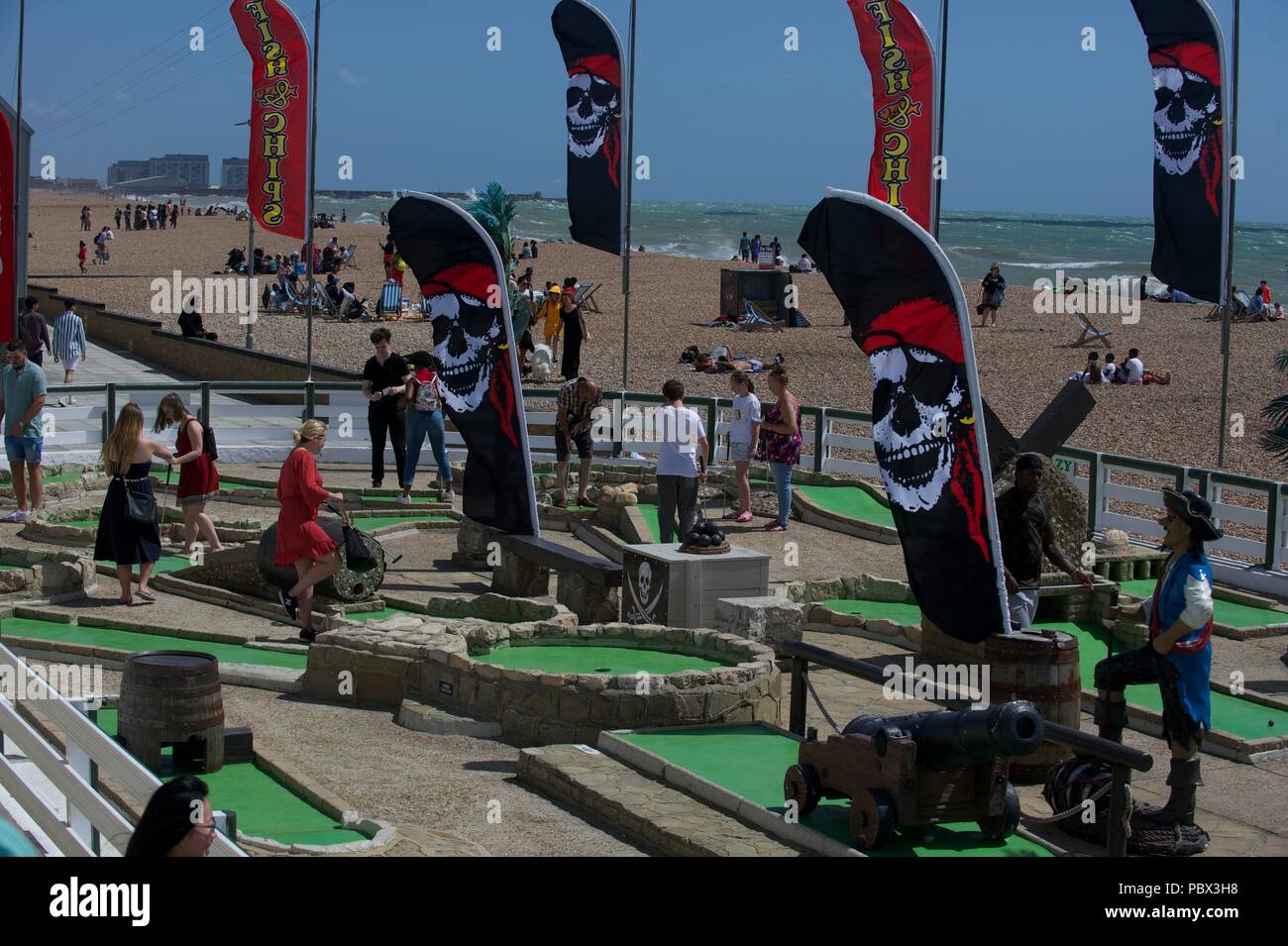Family kids getaway beach hi-res stock photography and images - Alamy