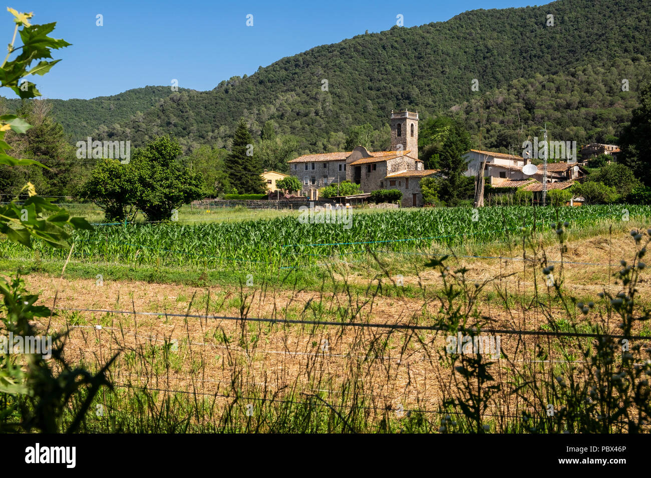 Stone house spain countryside hi-res stock photography and images - Alamy