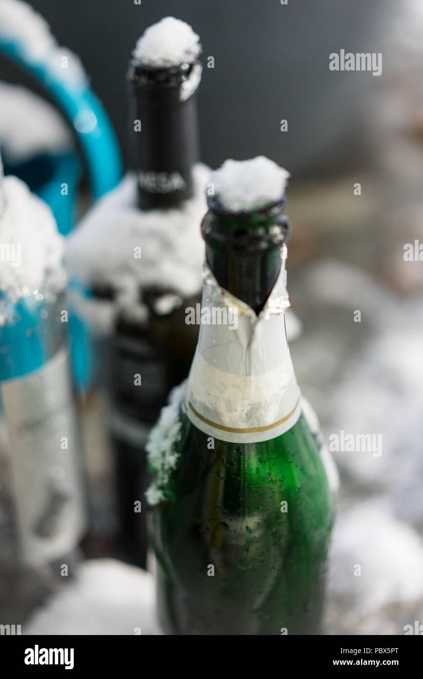 Frozen bottle champagne hi-res stock photography and images - Alamy