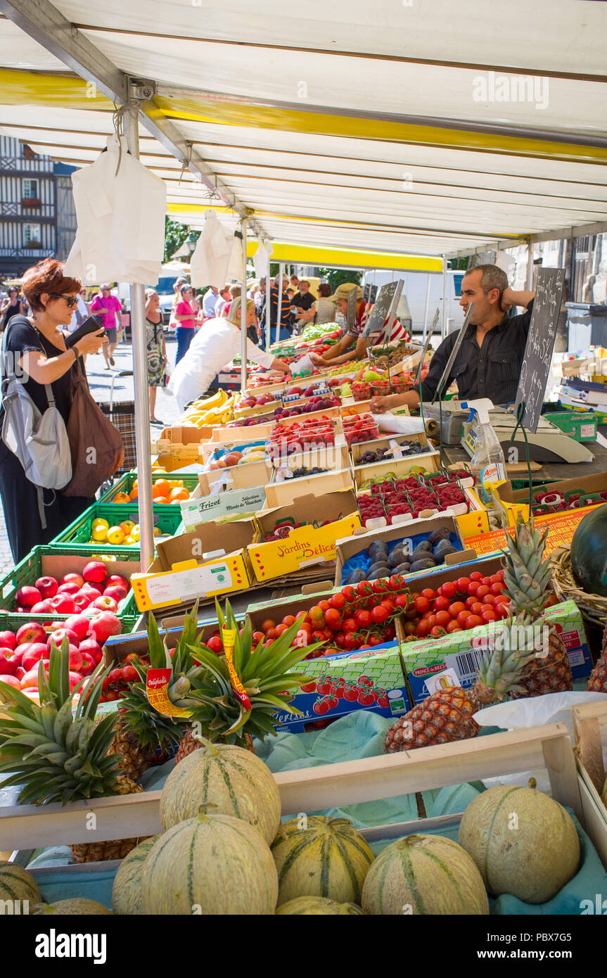 Basse normandie market hi-res stock photography and images - Alamy