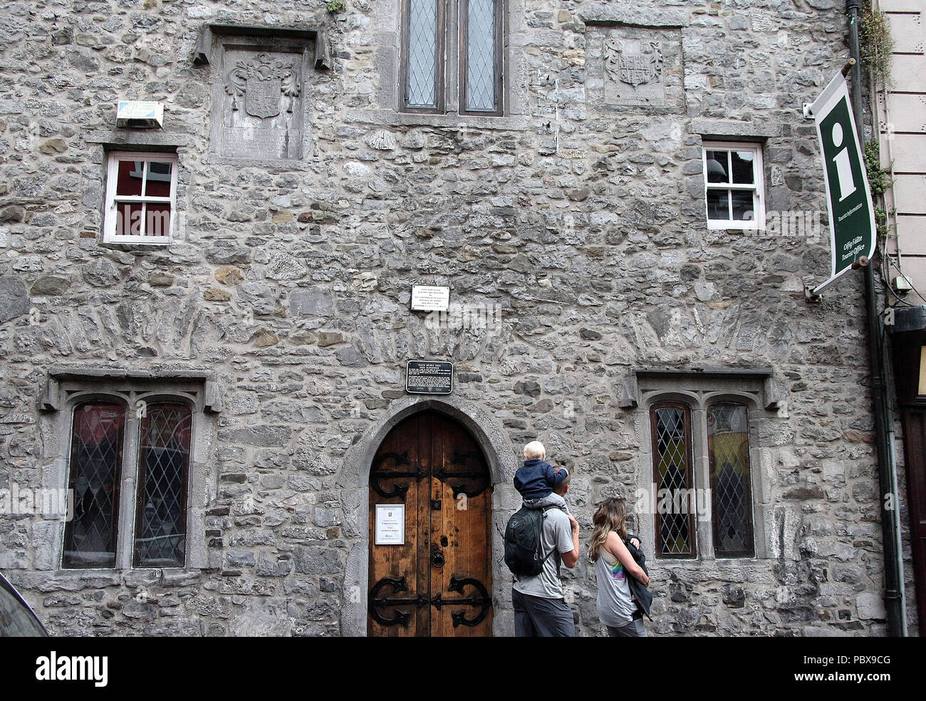 Shee hi-res stock photography and images - Alamy