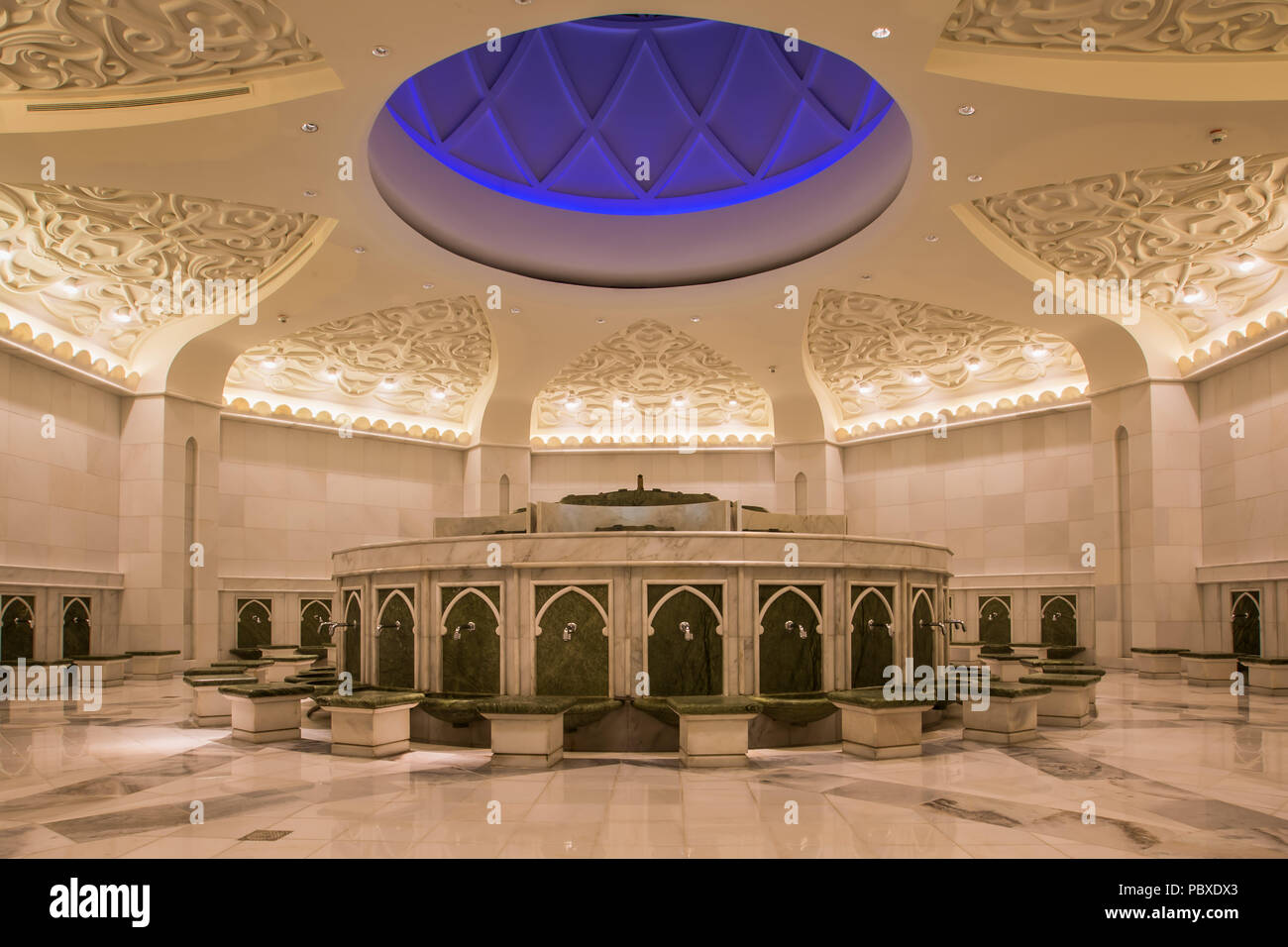 Sheikh Zayed Grand Mosque - Male Ablutions Stock Photo - Alamy