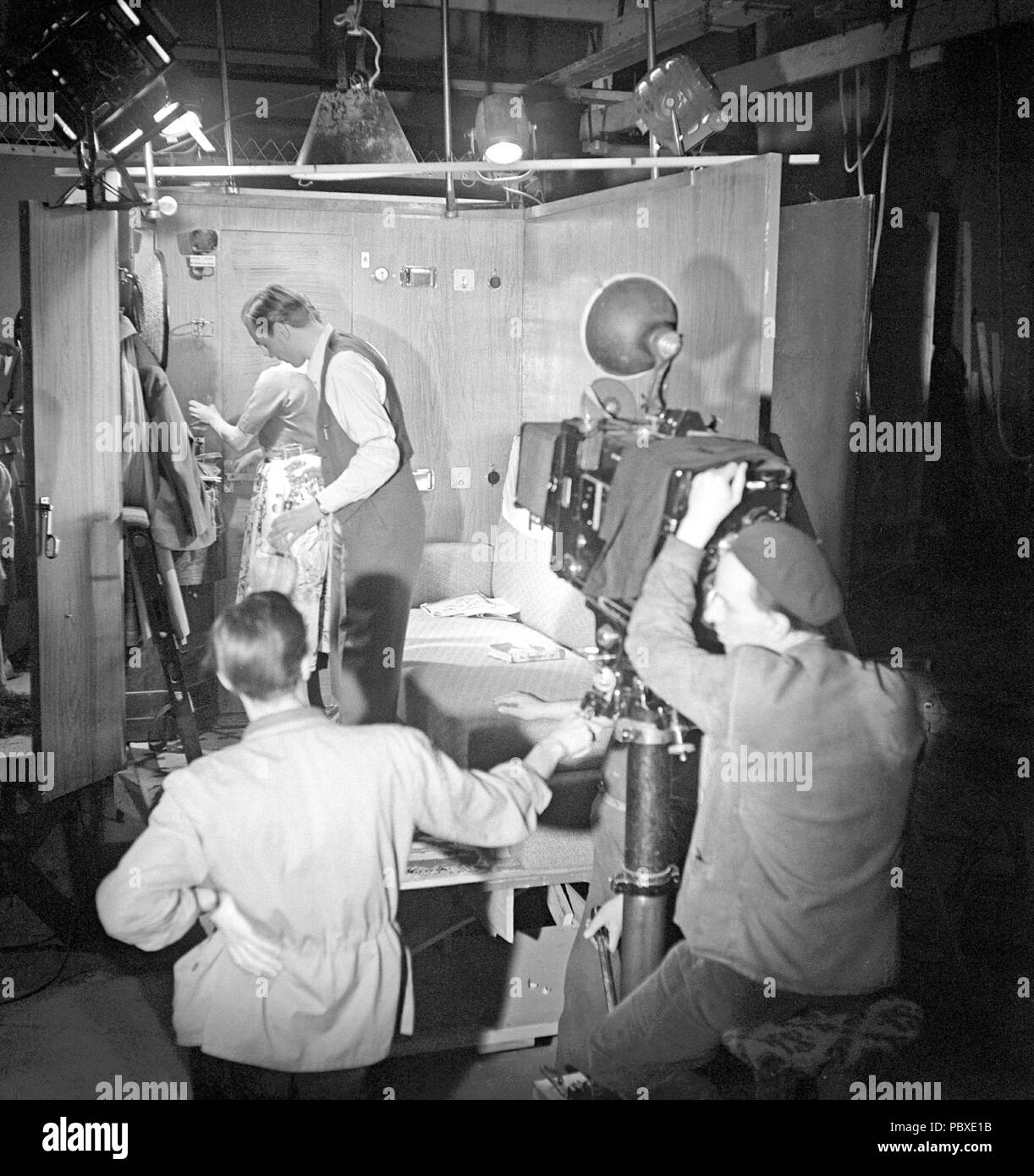 Film camera director actors hi-res stock photography and images - Alamy