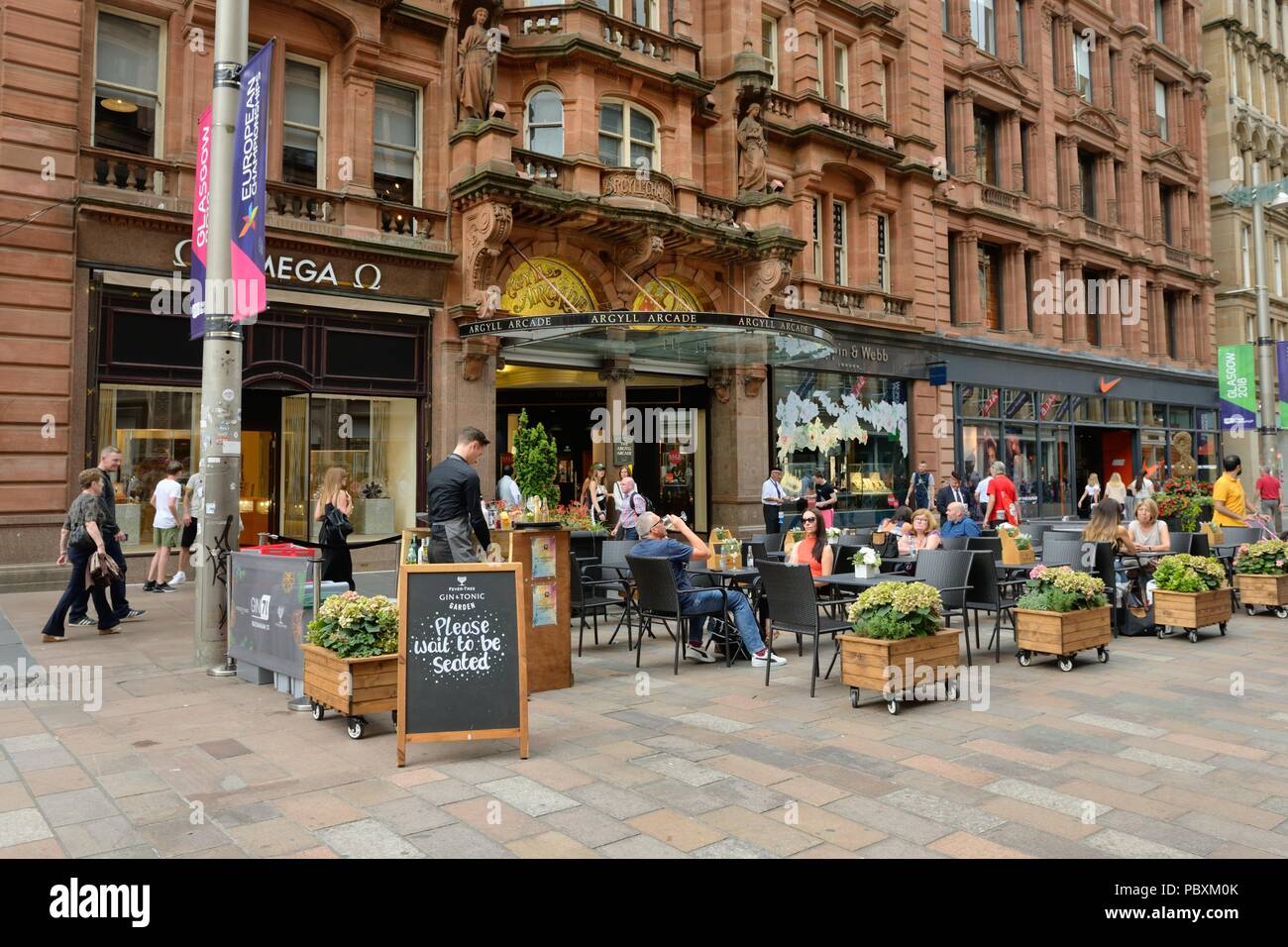 The Fever-Tree Gin and Tonic garden outside Argyll Chambers on Buchanan ...