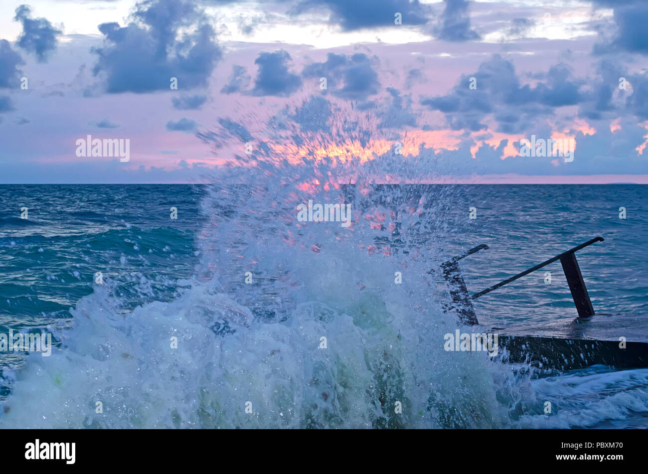 Night wave hi-res stock photography and images - Alamy