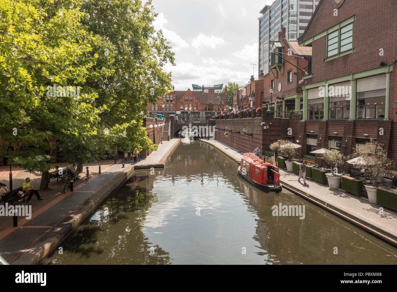 Canal boats along the beautiful and picturesque Birmingham Canals in ...