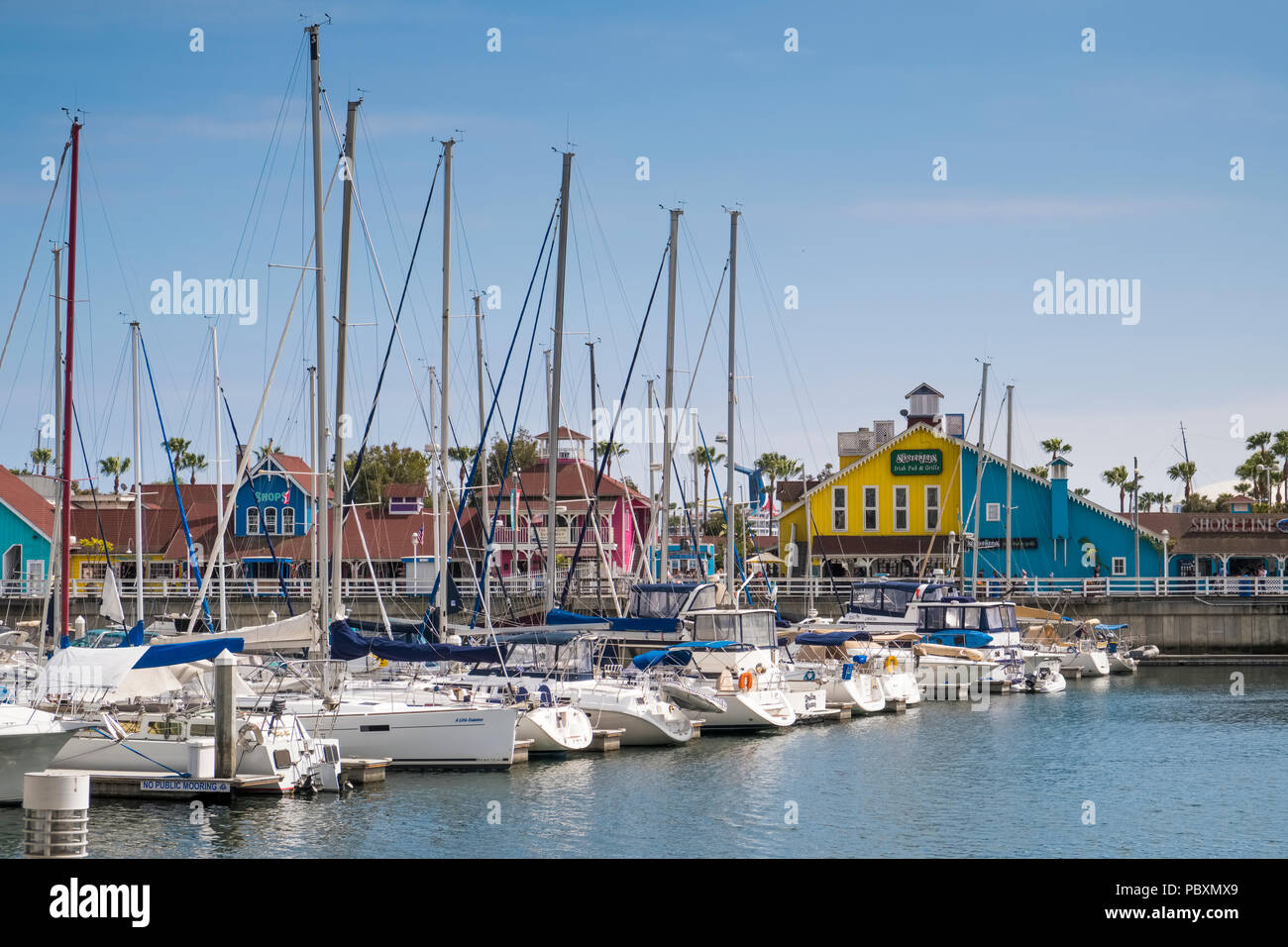 Boats and yachts in the harbour at Long Beach, California, CA, USA ...