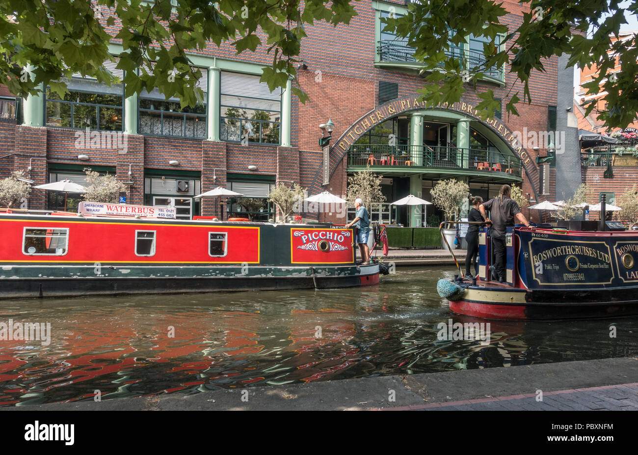 Canal boats along the beautiful and picturesque Birmingham Canals in ...
