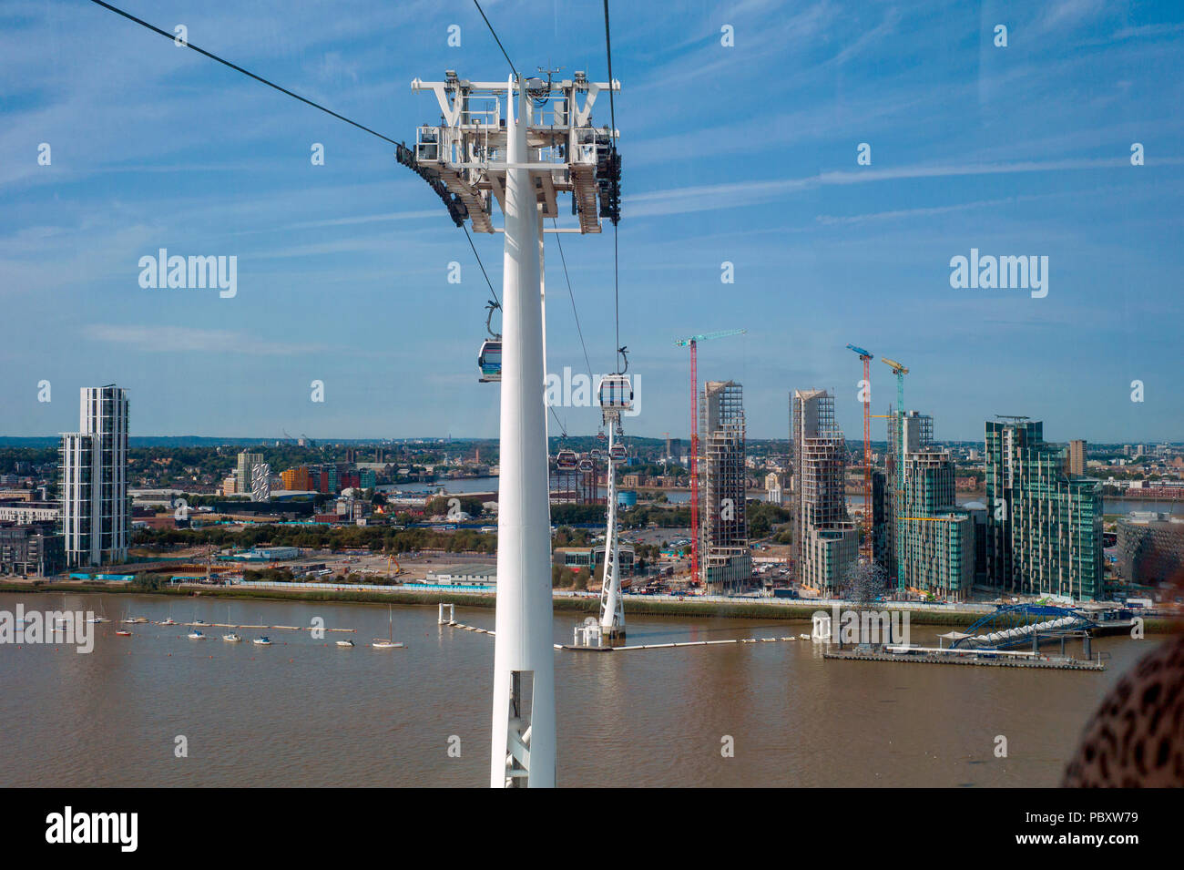 New thames cable car hi-res stock photography and images - Alamy