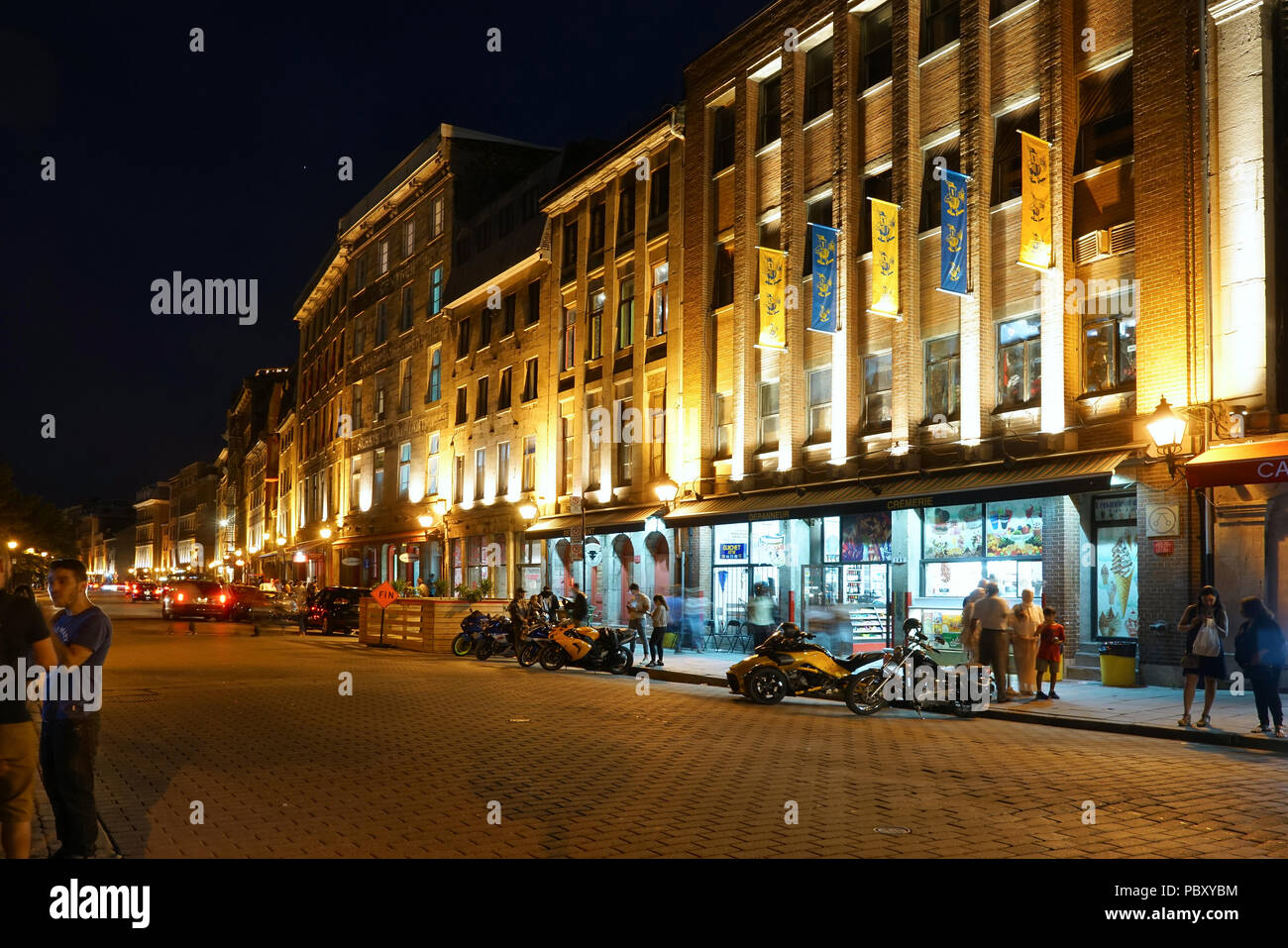 Montreal, Canada, 29 July, 2018.Shops and boutiques on de La Commune ...