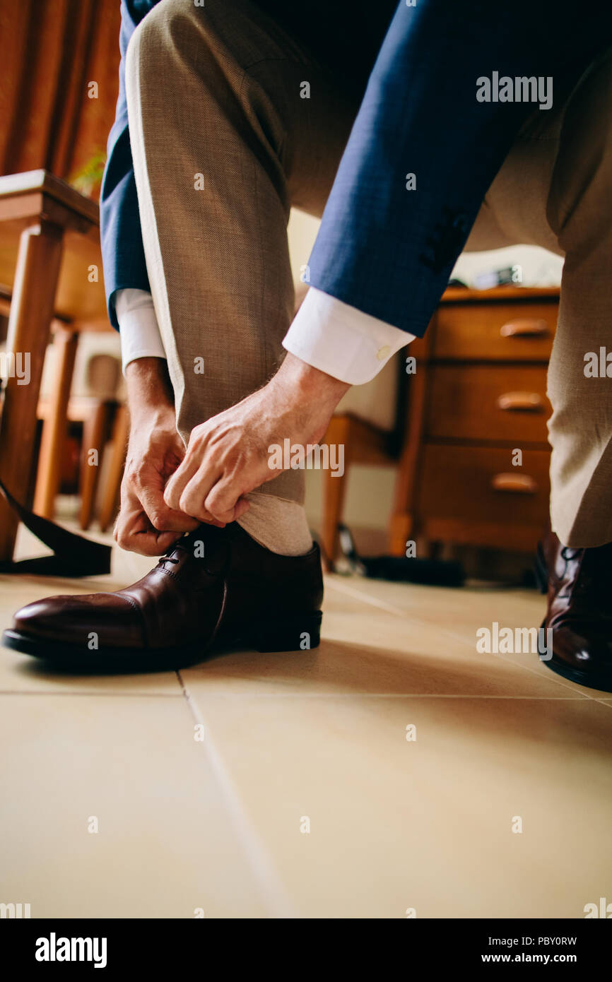 man wearing shoes. fashion Stock Photo - Alamy