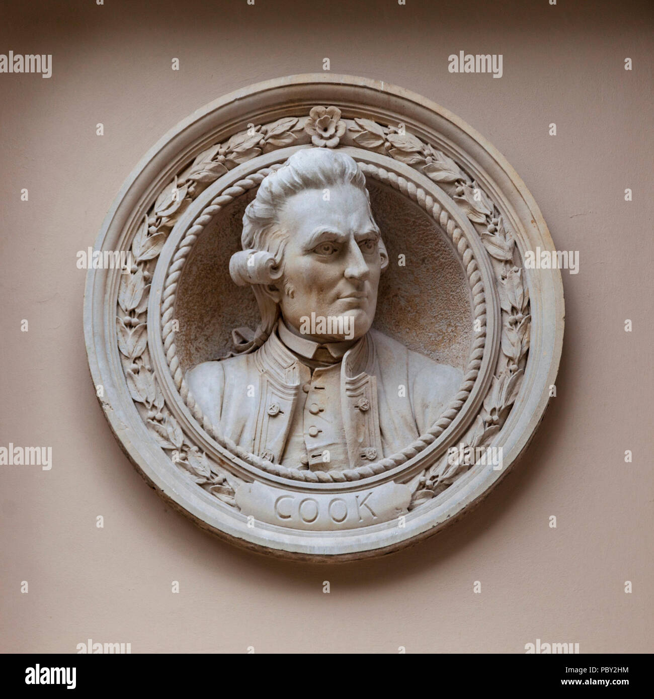 A plaster cast of Captain James Cook on the National Maritime Museum in ...