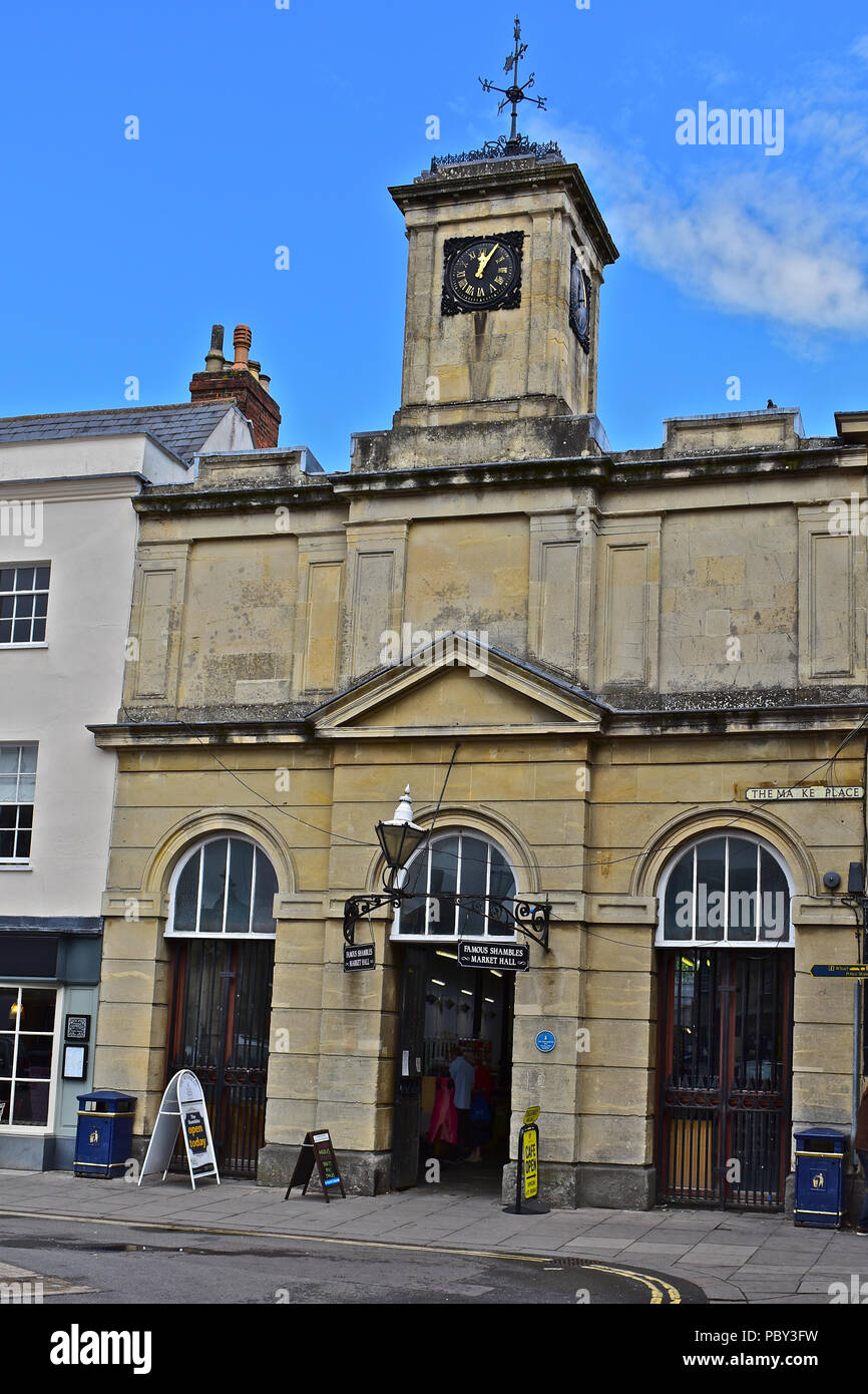 Devizes market square hi-res stock photography and images - Alamy