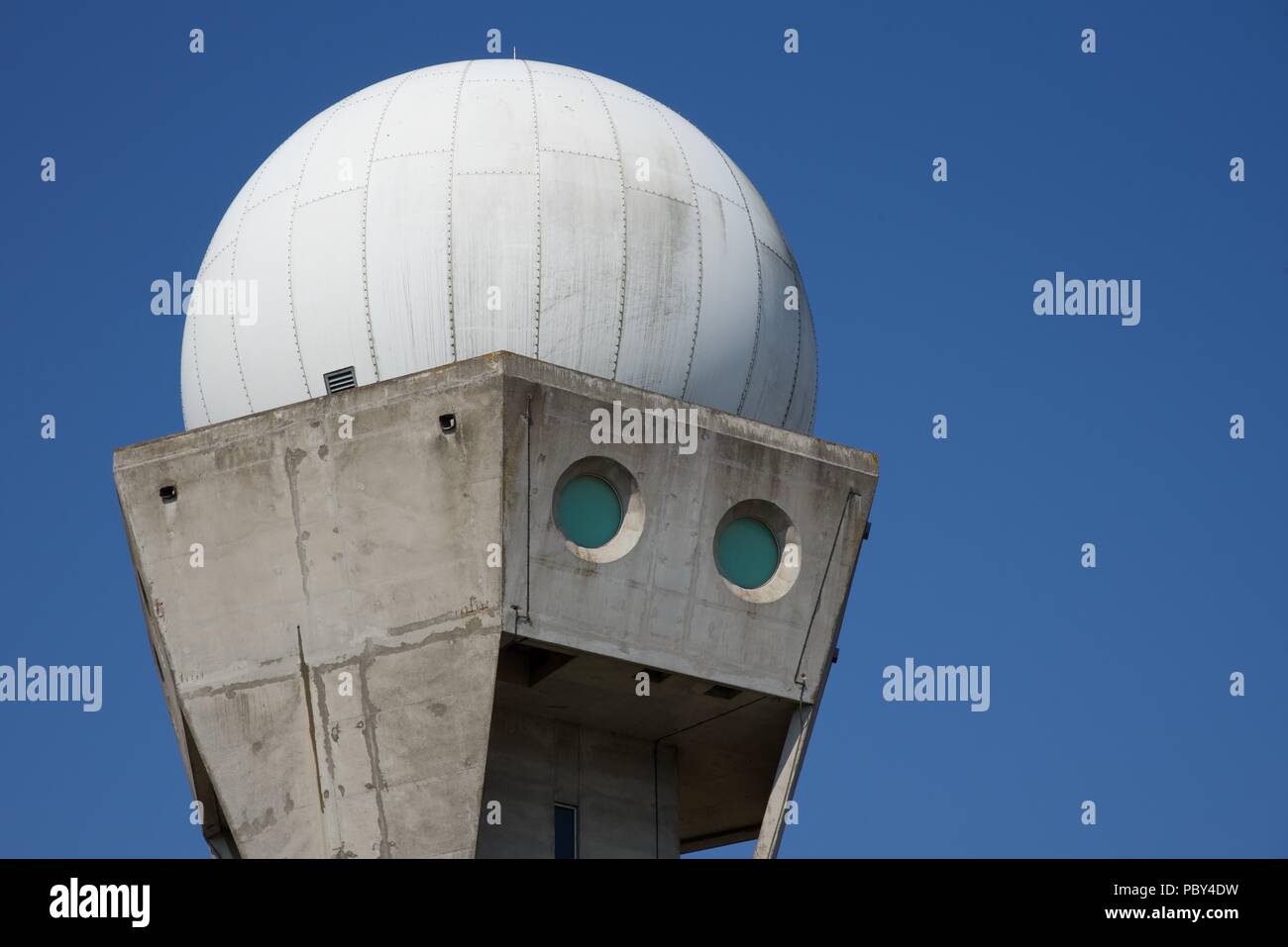 Aviation radar: an unusual looking aviation radar station in northern ...