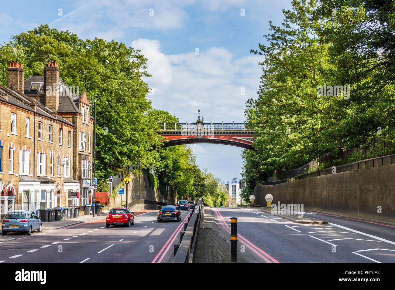 The famous Victorian Archway Bridge, built in 1897 to replace the ...