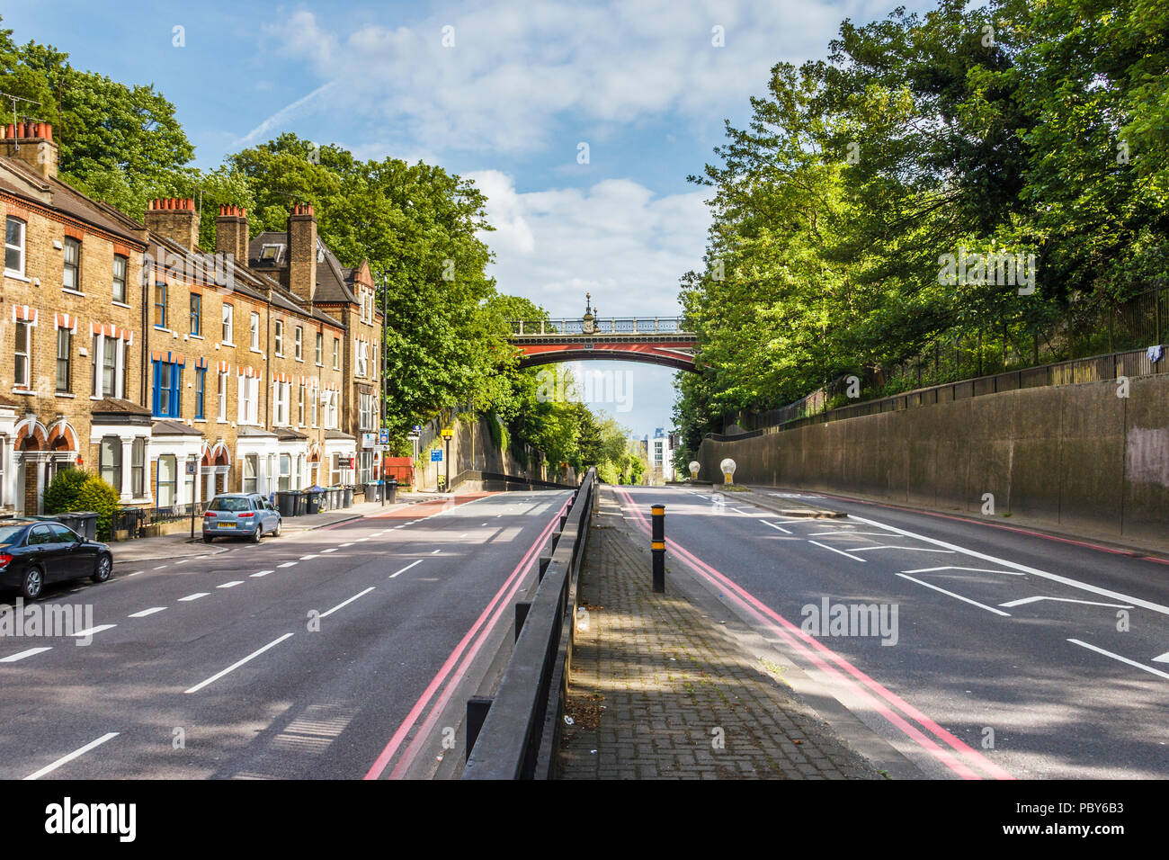 The famous Victorian Archway Bridge, built in 1897 to replace the ...