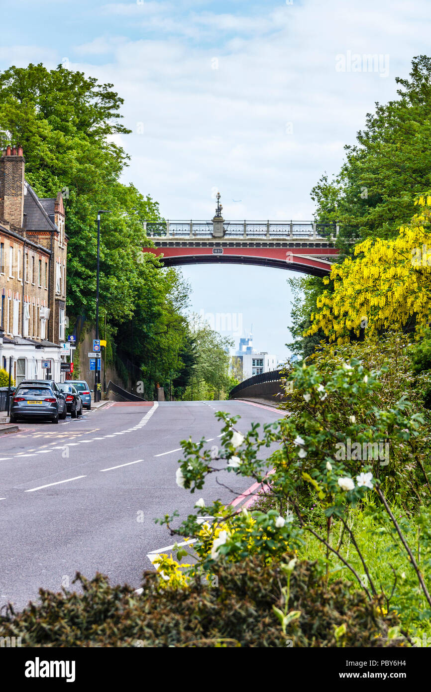 The famous Victorian Archway Bridge, built in 1897 to replace the ...