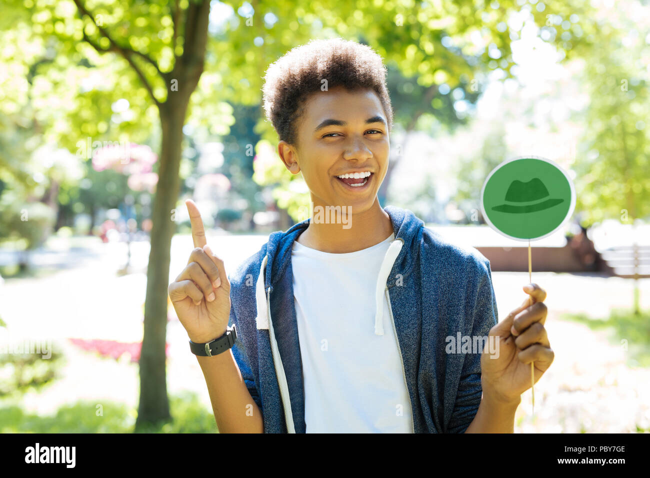 Future entrepreneur using lateral thinking for his upcoming startups ...