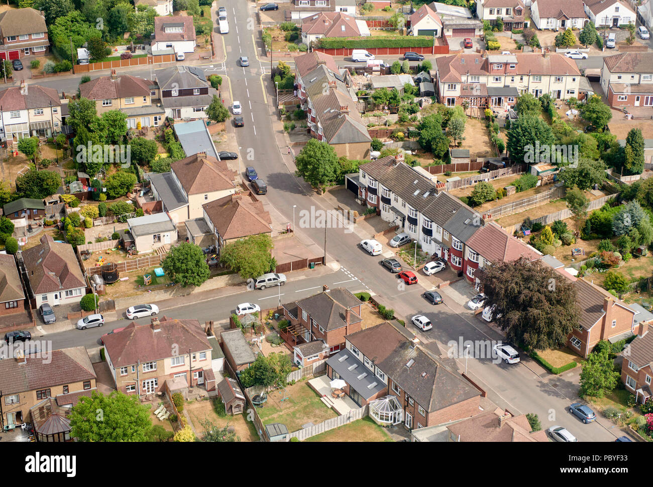 Suburban gardens uk hi-res stock photography and images - Alamy