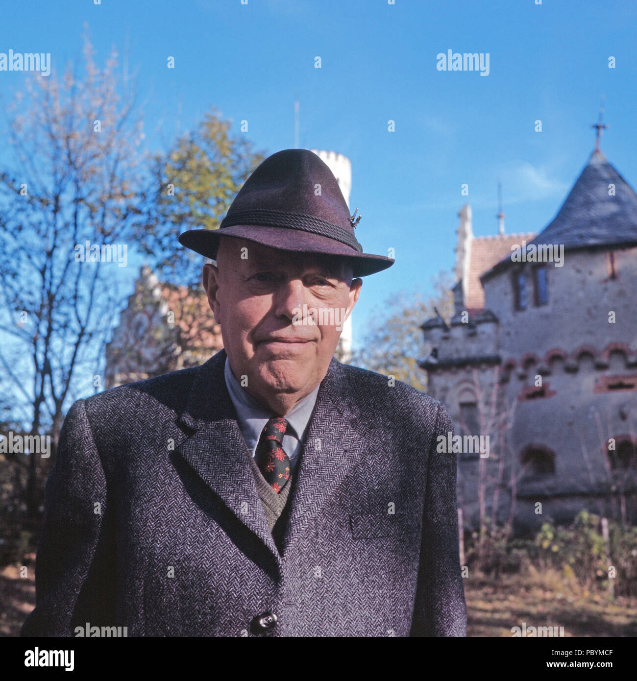 Karl Gero Herzog von Urach auf Schloss Lichtenstein in Honau ...