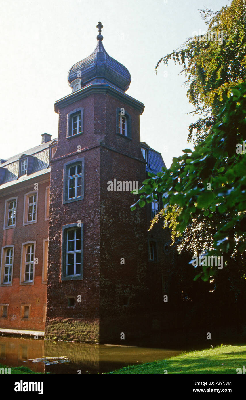 Blick auf Schloss Gymnich in Erftstadt, Deutschland. View to Gymnich ...
