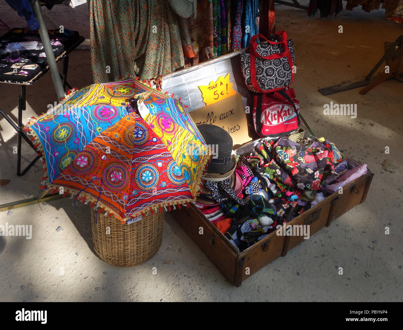 Colourful busy market at Saint Chinian french market Stock Photo - Alamy