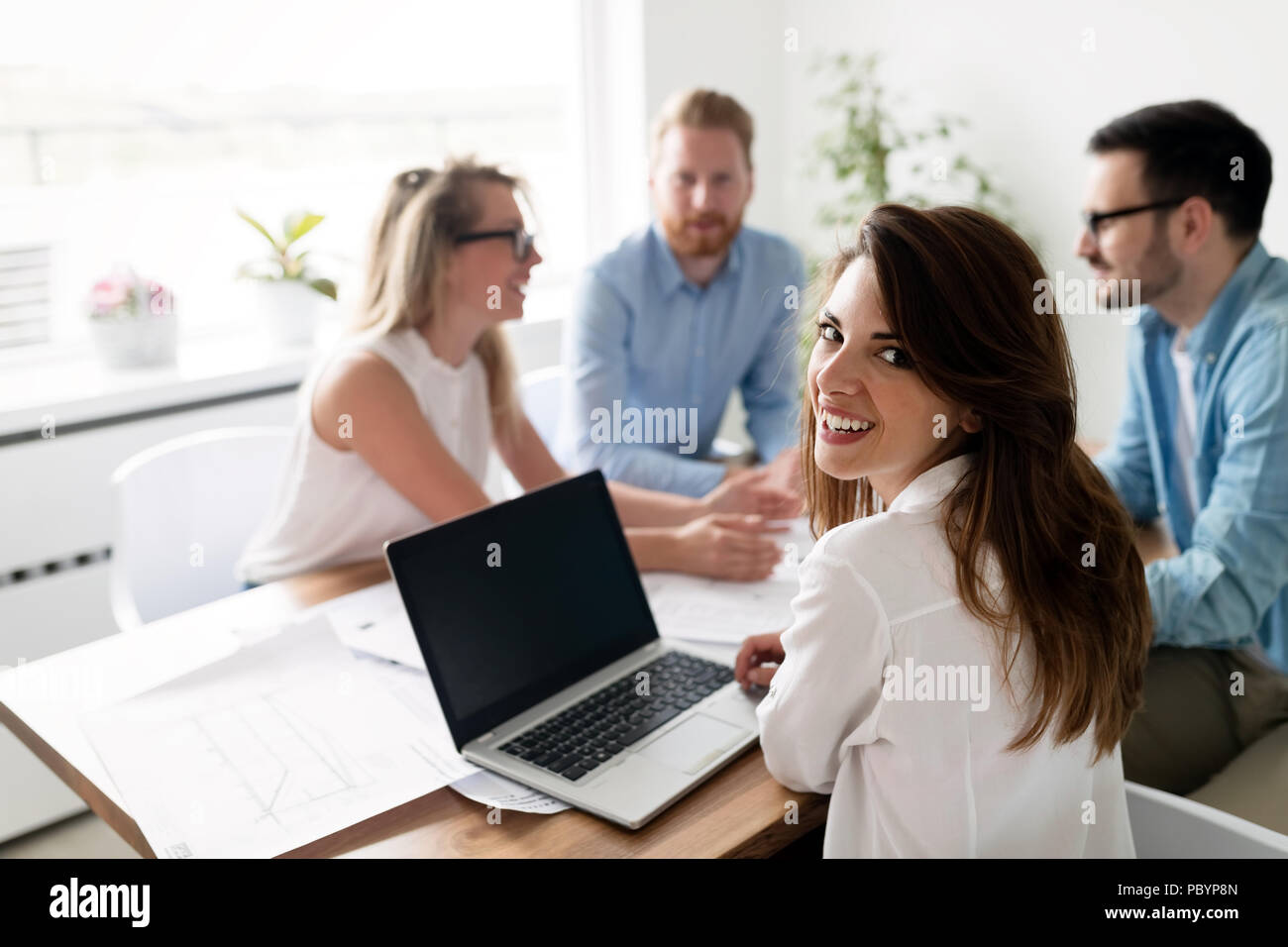 Business people working on project hi-res stock photography and images ...