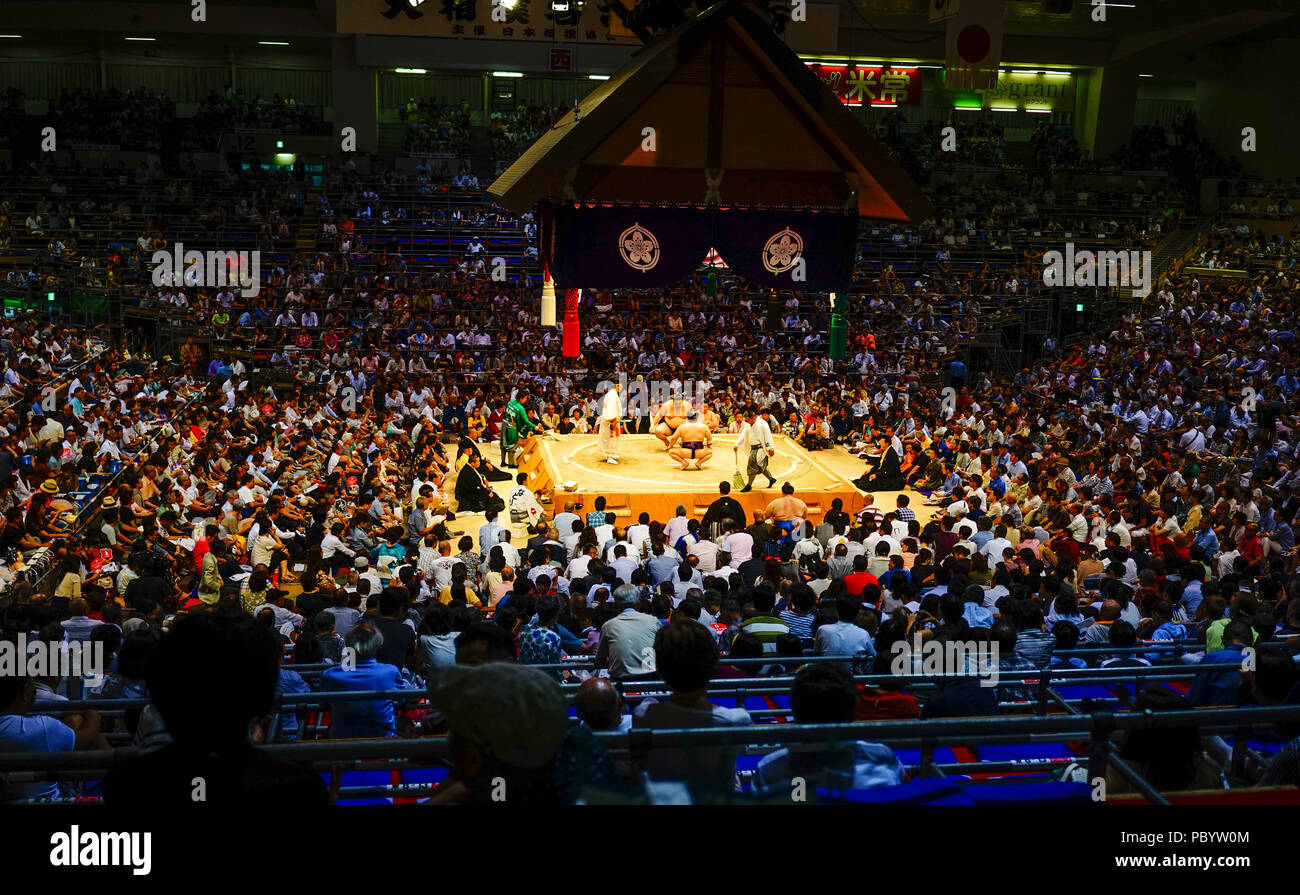 Sumo training stable hi-res stock photography and images - Alamy