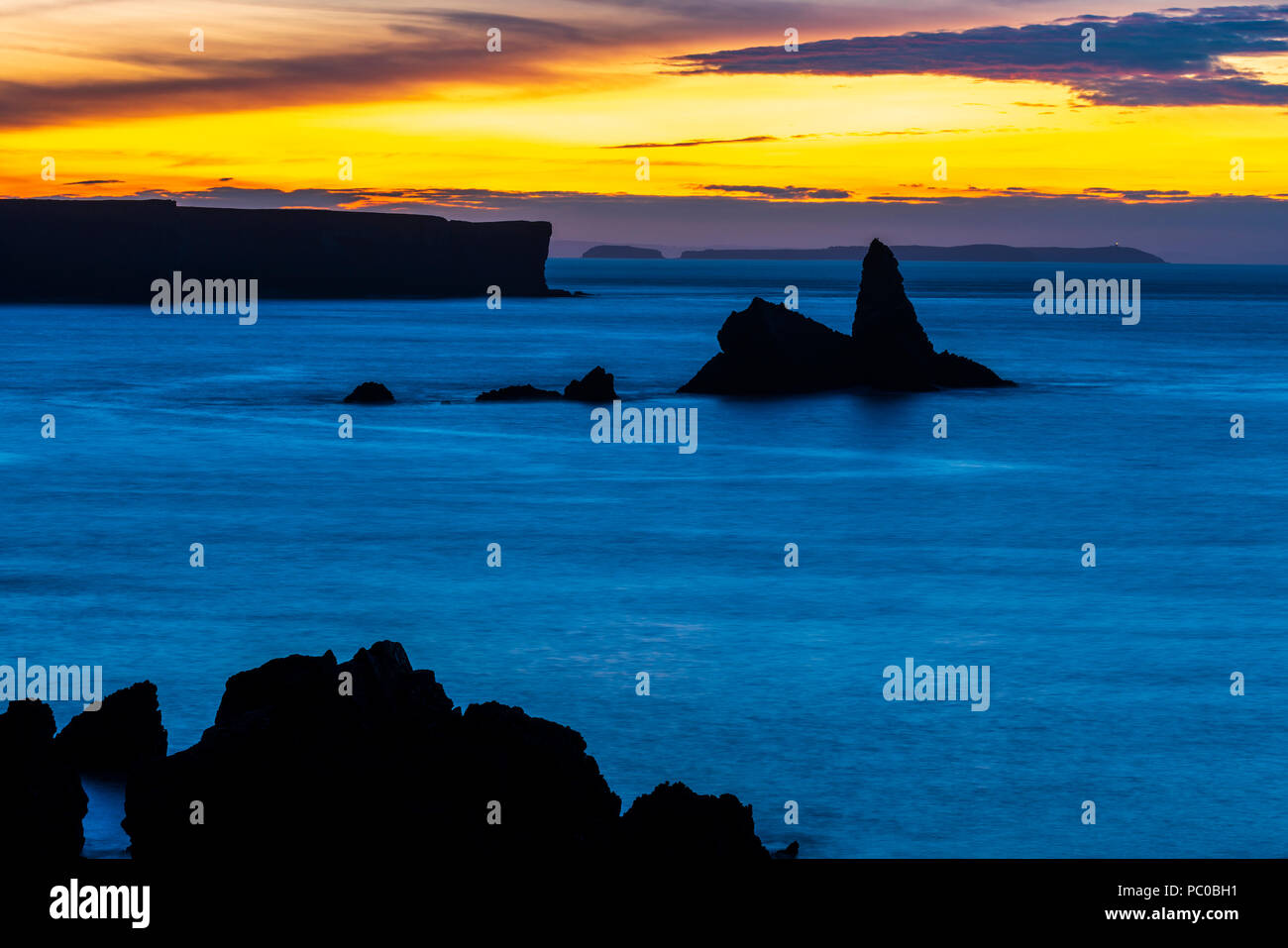 Sunrise over Broad Haven and Church rock, Pembrokeshire Coast National ...