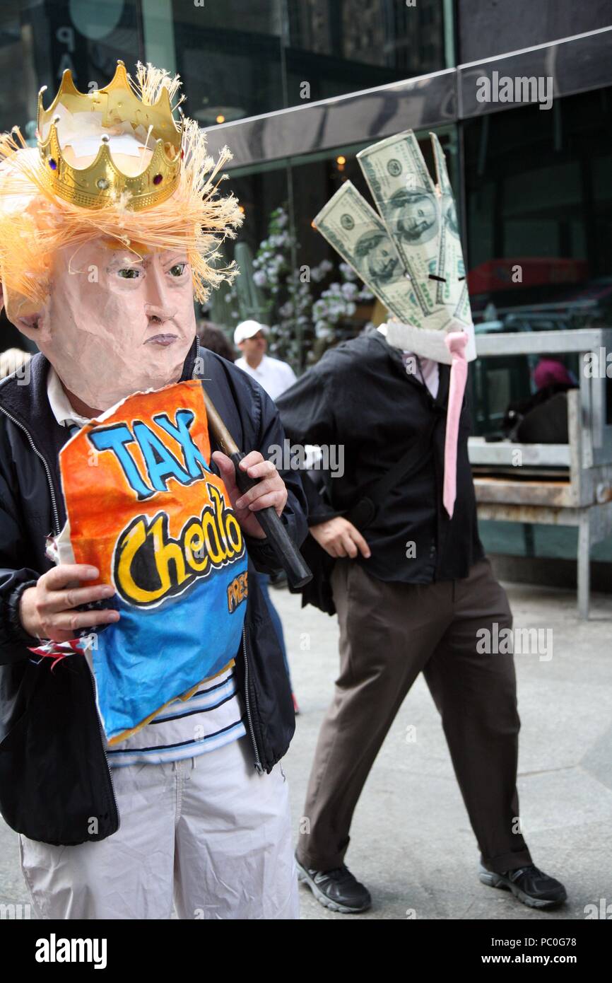 New York, NY USA. 30th. Jul, 2018. Known as the Trump Puppet performer ...