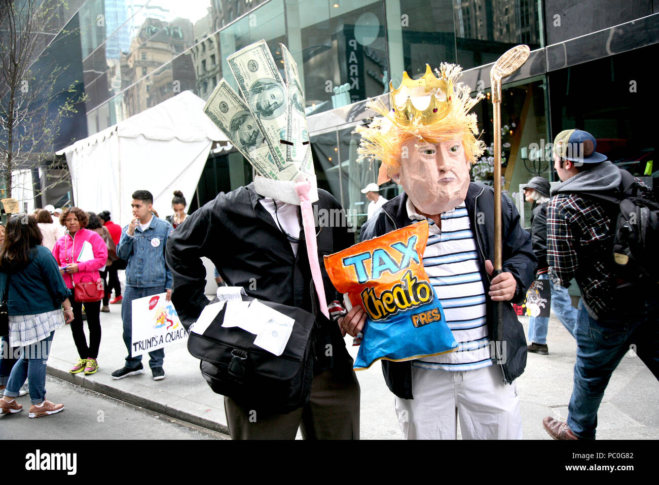 New York, NY USA. 30th. Jul, 2018. Known as the Trump Puppet performer ...