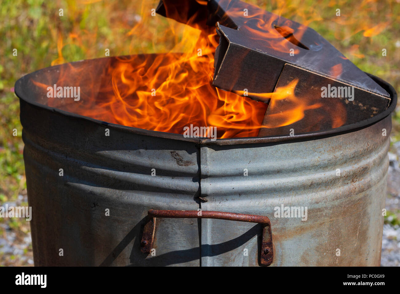 Burning garbage hi-res stock photography and images - Alamy