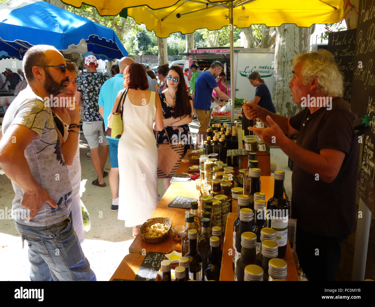 Market at saint chinian hi-res stock photography and images - Alamy